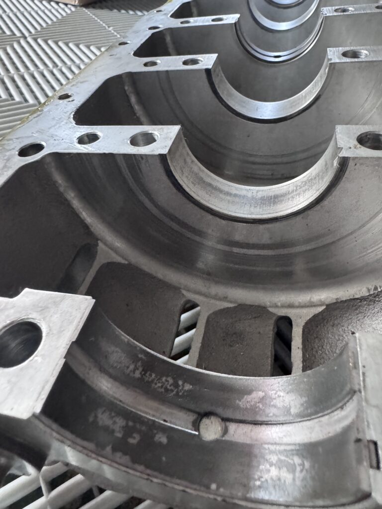 Lamborghini Diablo Motor repariert – WIG-Schweißen Lagergassen